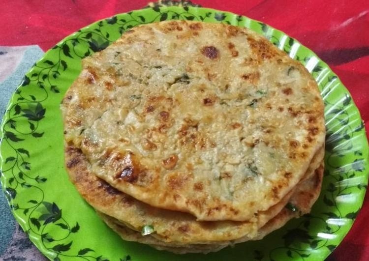 আলু পরোটা রেসিপি, Aloo Paratha Recipe, Potato Stuffed Paratha Recipe ...